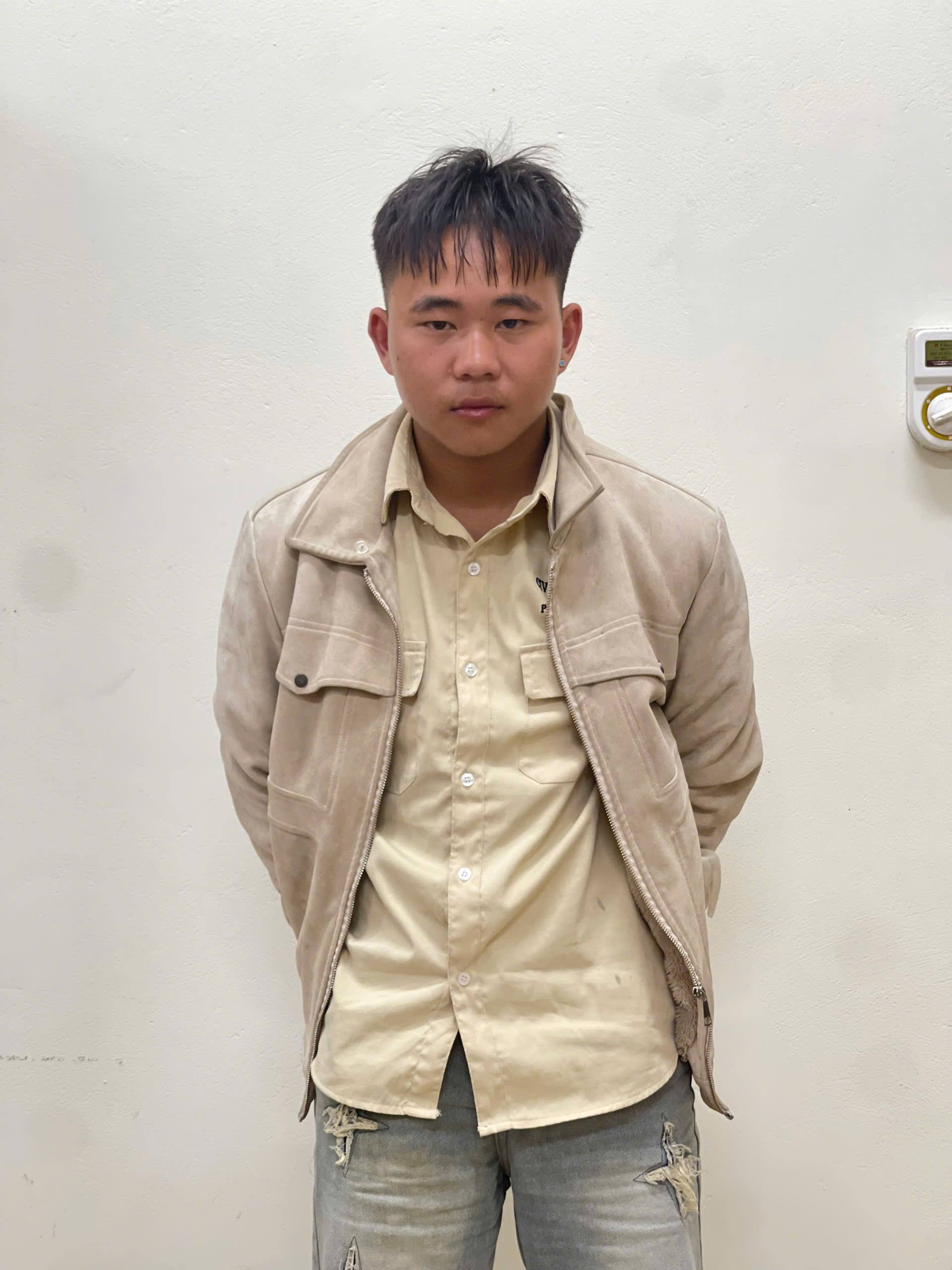 Lào Cai: Bắt quả tang 2 đối tượng mua bán trái phép 1.400 viên ma túy tổng hợp