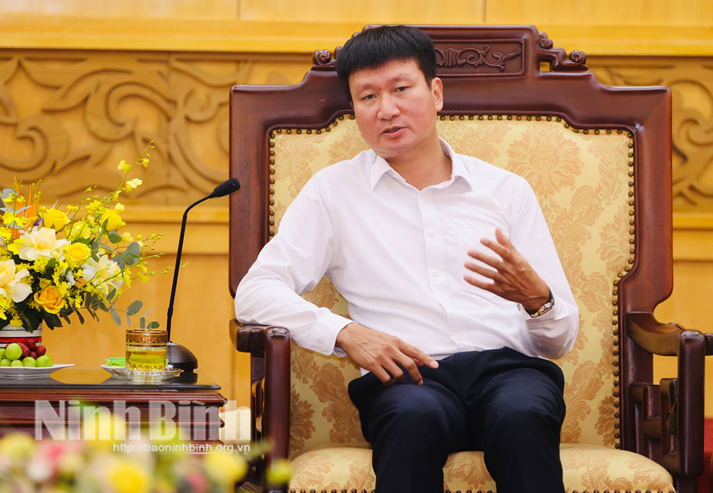 Đồng chí Bí thư Tỉnh ủy Trần Huy Tuấn tiếp và làm việc với Đoàn công ...