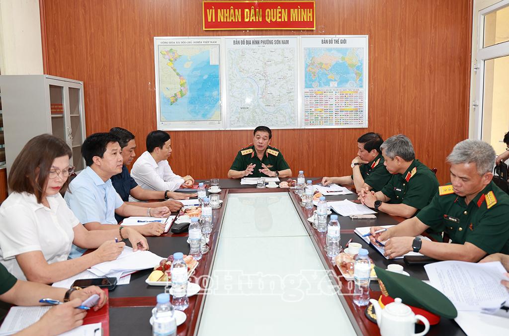 Đoàn kiểm tra của Tổng cục Chính trị Quân đội nhân dân Việt Nam kiểm ...
