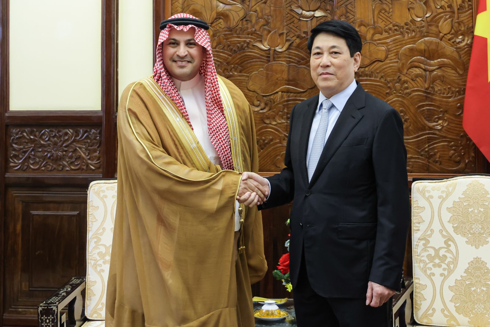 Chủ tịch nước Lương Cường tiếp các Đại sứ Saudi Arabia và Philippines ...