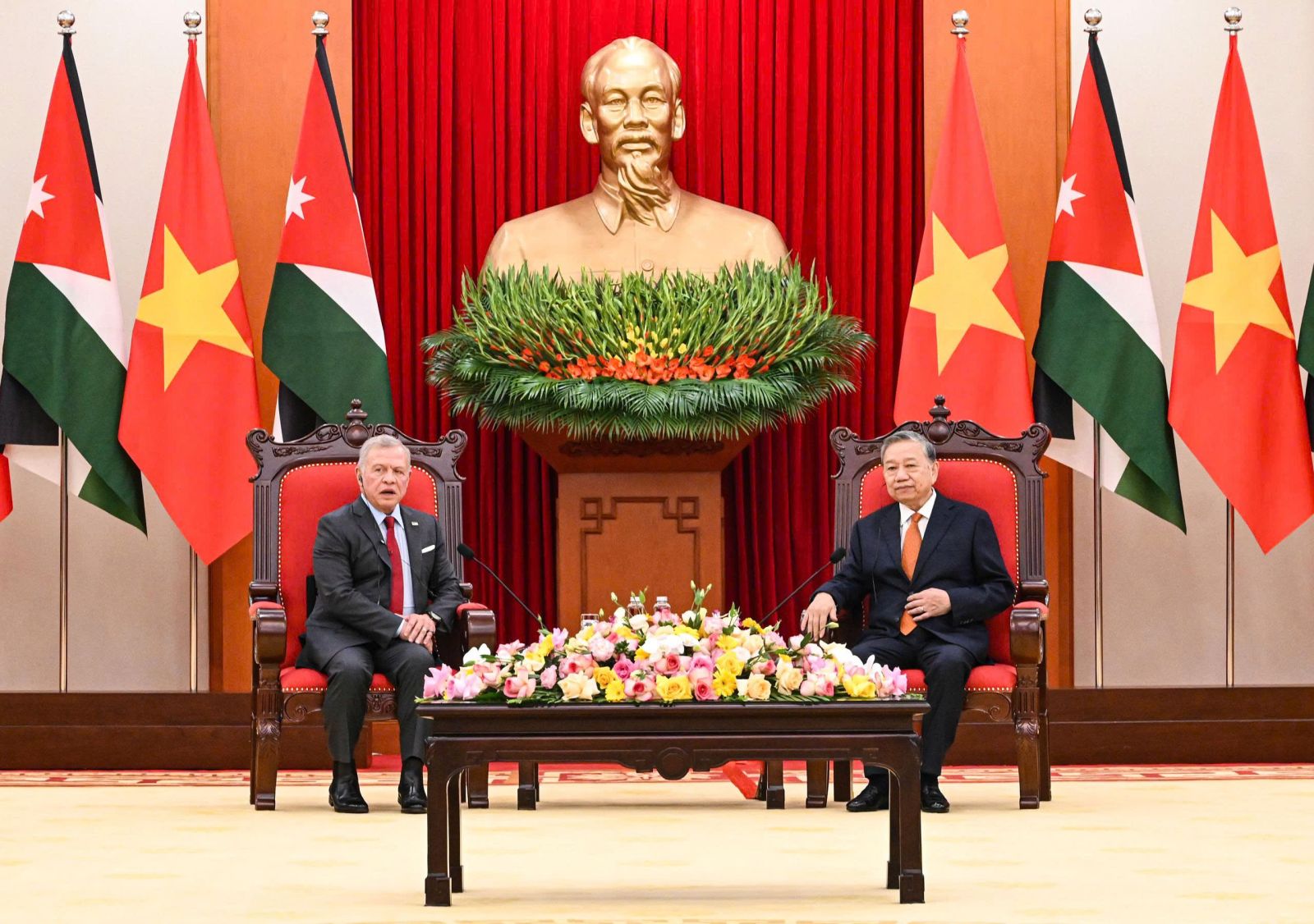 Ảnh: Tổng Bí thư Tô Lâm tiếp Quốc vương Jordan Abdullah II Ibn Al Hussein